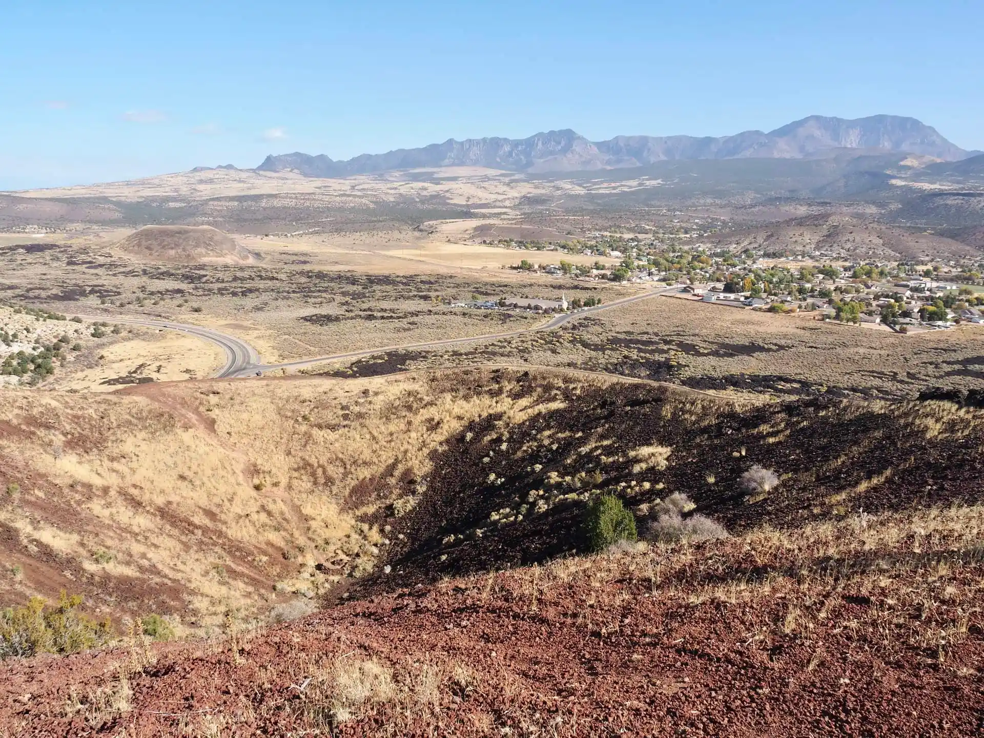 Hiking to The Cinder Cone in St. George, UT | Keith and Lindsey